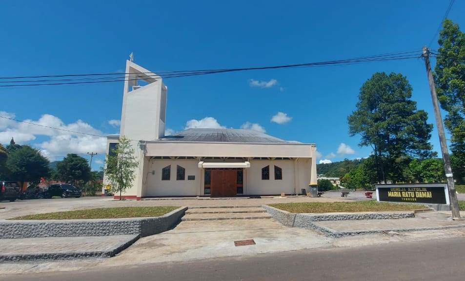 Gereja Katolik MRD Jadi Destinasi Wisata Religi Budaya di Tomohon ...
